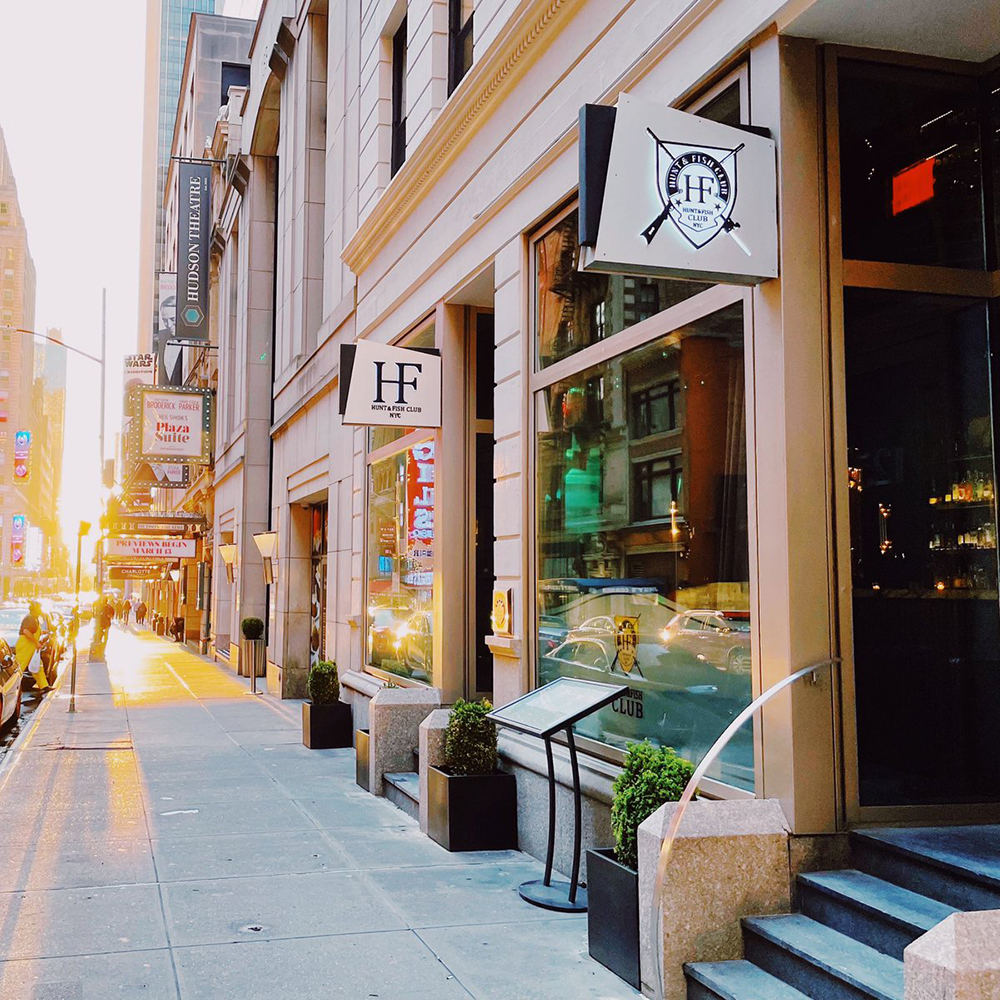 A Celebrity Magnet: Hunt & Fish Club: New York’s Hottest Restaurant ...