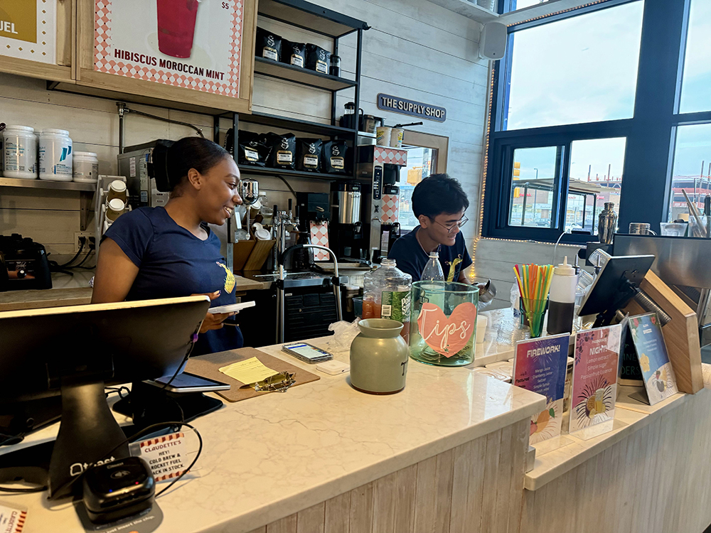 Local Students Juice Up Entrepreneurial Skills at Rockaway Juice Lab ...