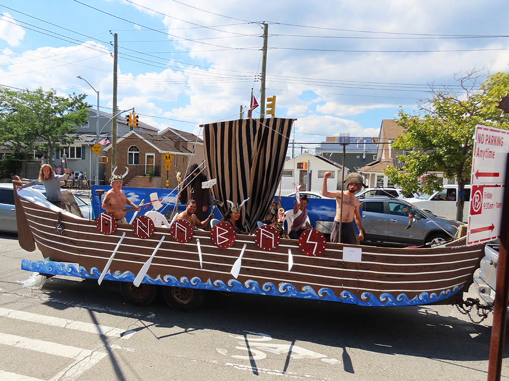 Broad Channel Celebrates Mardi Gras! – THE ROCKAWAY TIMES